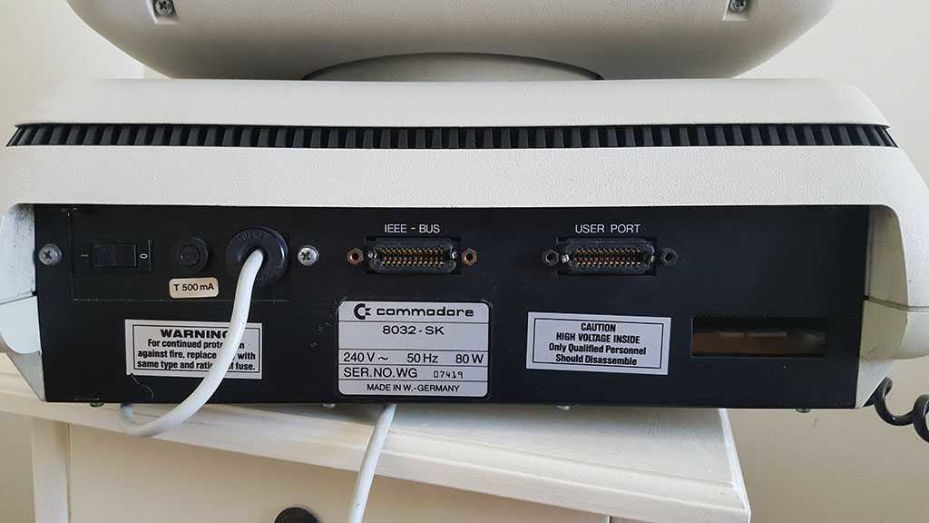 Shared post - Behold! The Commodore 8032-SK!